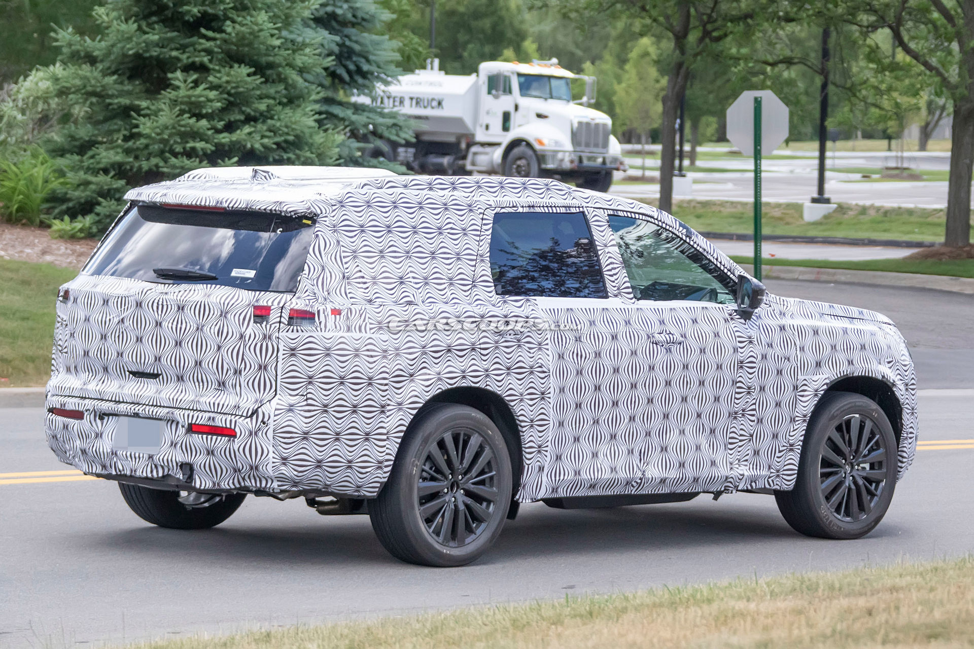 2022 Nissan Pathfinder Shows Big Infotainment Screen In Its Spy Debut ...