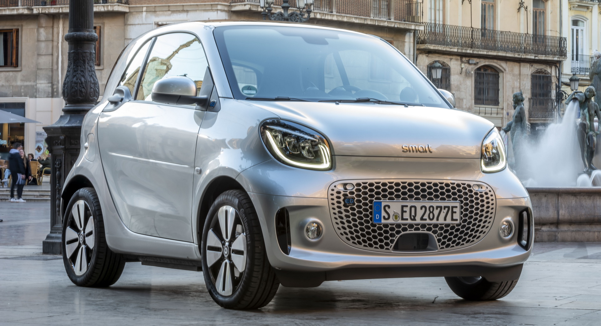 Daimler Is Looking To Sell Its Smart Factory In France | Carscoops