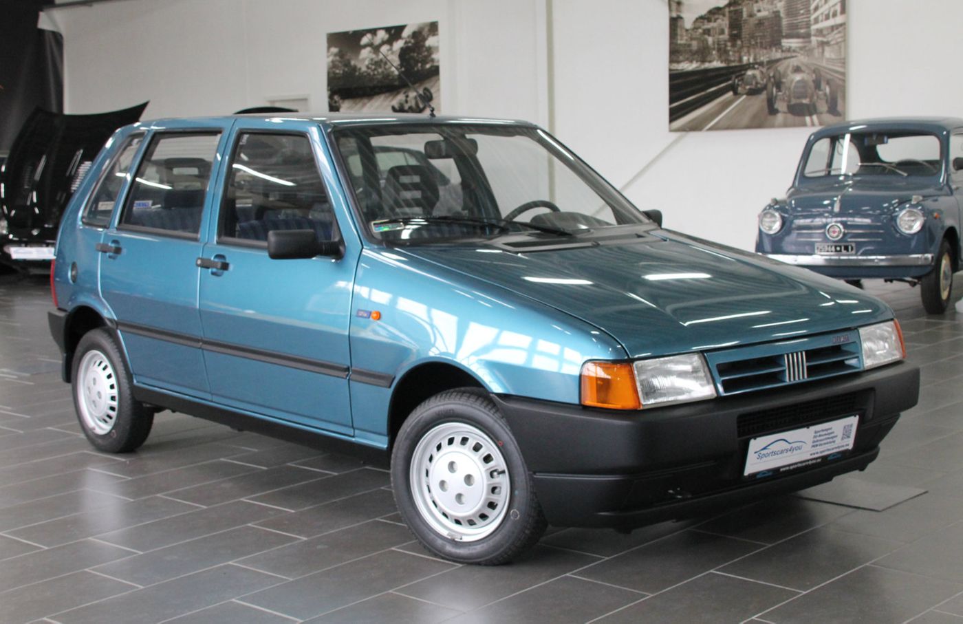 1996 Fiat Uno Travels Through Time, Reaches 2020 With Just 560 Miles On ...