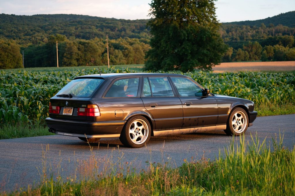 BMW E34 M5 Touring Is An Epic Family Car From The 1990s And It’s For ...