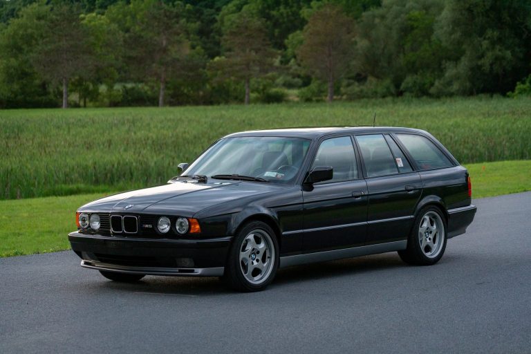 BMW E34 M5 Touring Is An Epic Family Car From The 1990s And It’s For ...