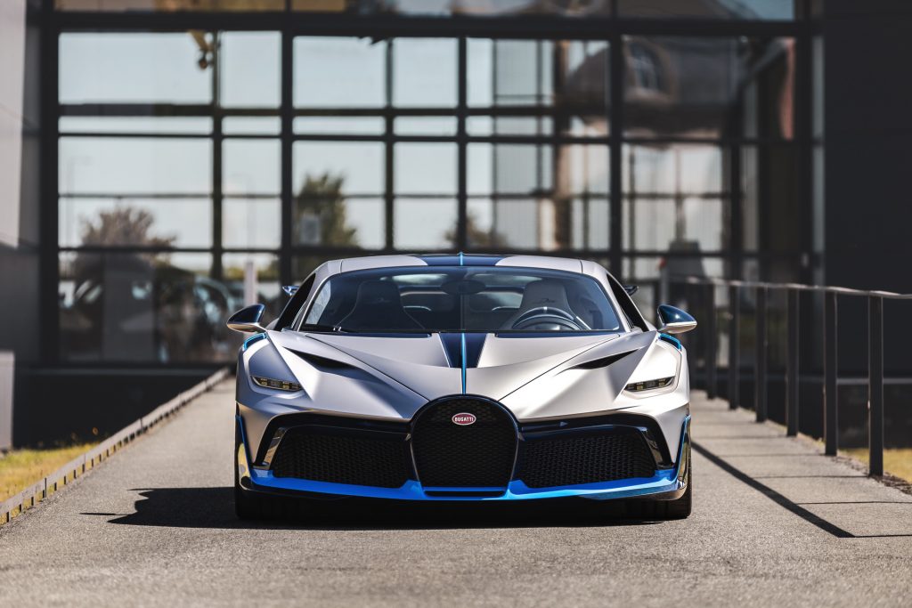 Bugatti Divo Development Ends After 2 Years As Deliveries Of The $5.9 Million Hypercar Begin ...
