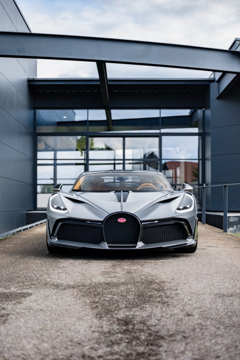 Bugatti Divo Development Ends After 2 Years As Deliveries Of The $5.9 Million Hypercar Begin ...