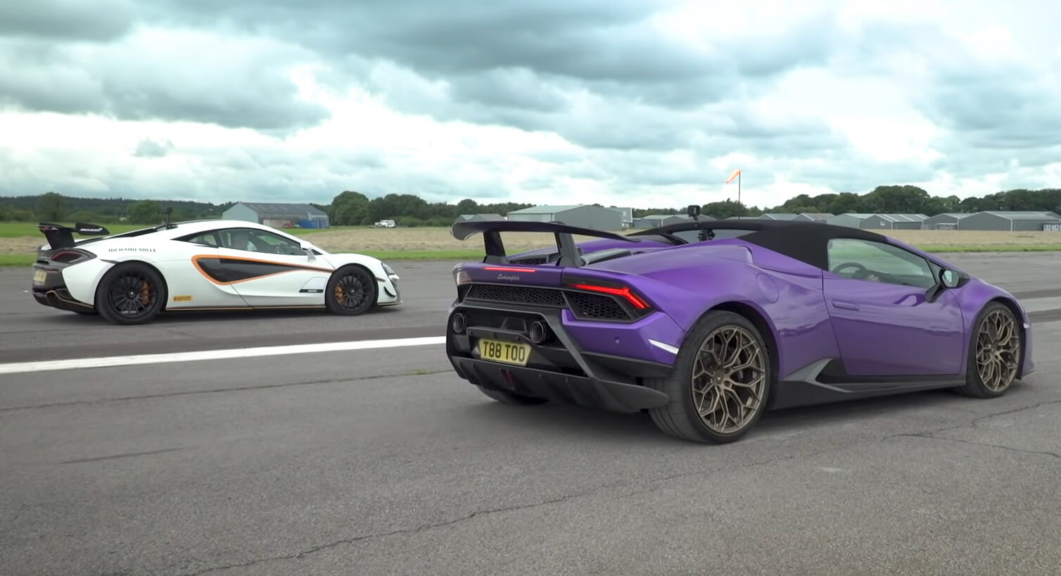McLaren 620R Drag Races Lamborghini Huracan Performante Spyder In Duel ...