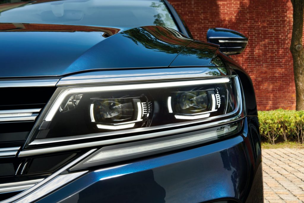 Facelifted 2021 VW Phideon Flagship Sedan Revealed In China, Loses V6 ...