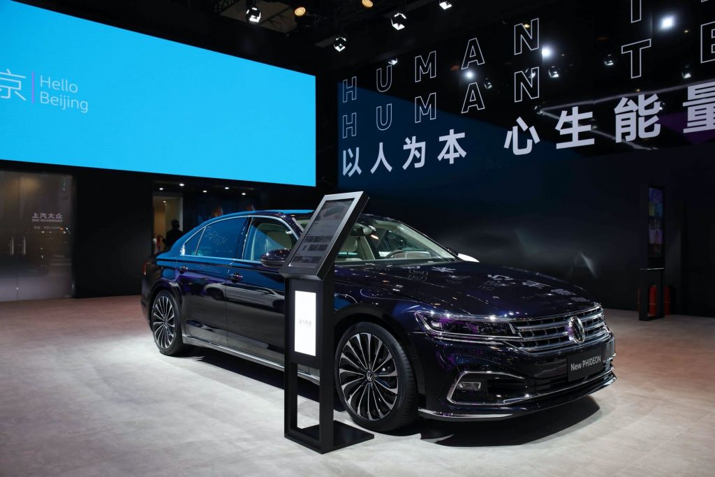Facelifted 2021 VW Phideon Flagship Sedan Revealed In China, Loses V6 ...
