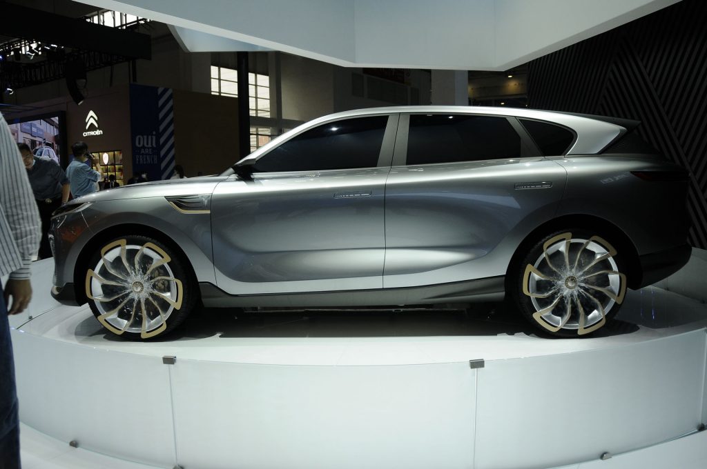 Voyah i-Free Concept Electric SUV Wants Your Attention, Does It Have It ...