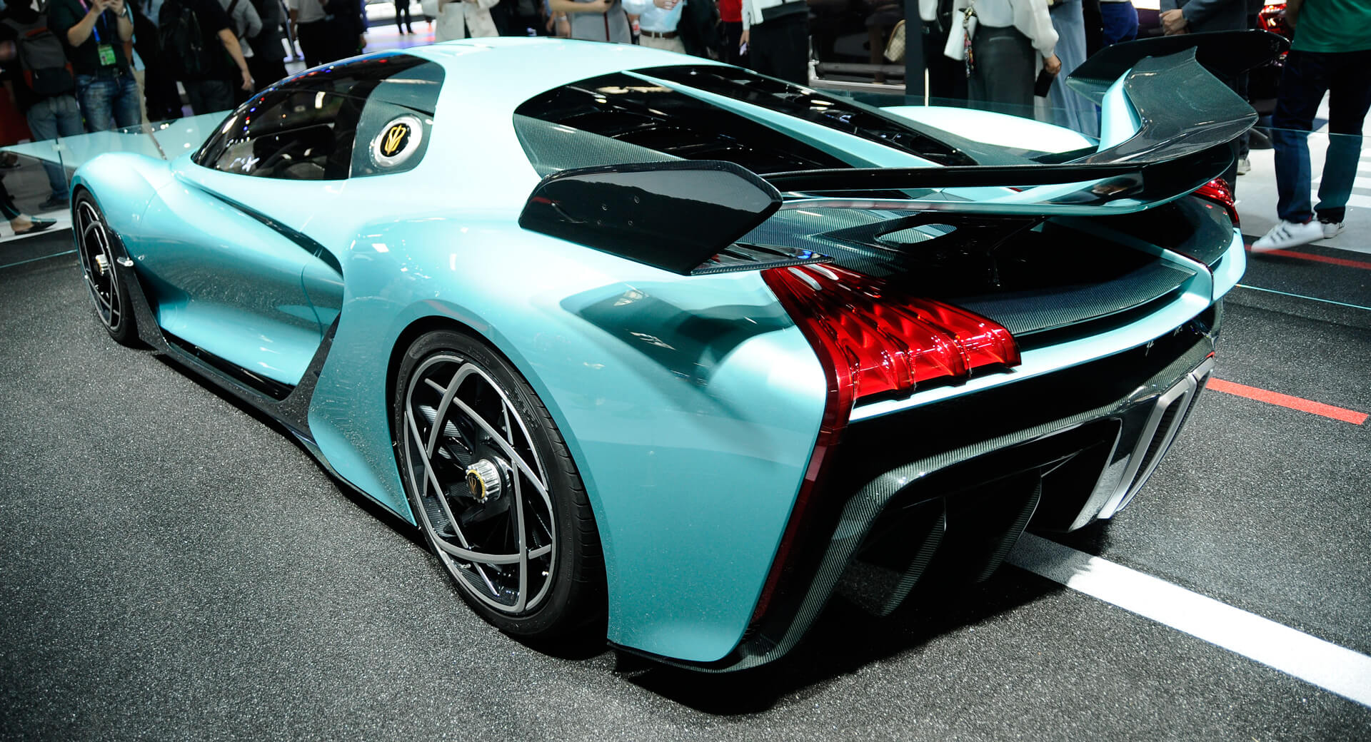 1,400 HP Hongqi S9 Hybrid Hypercar Concept Drops Jaws In Beijing ...