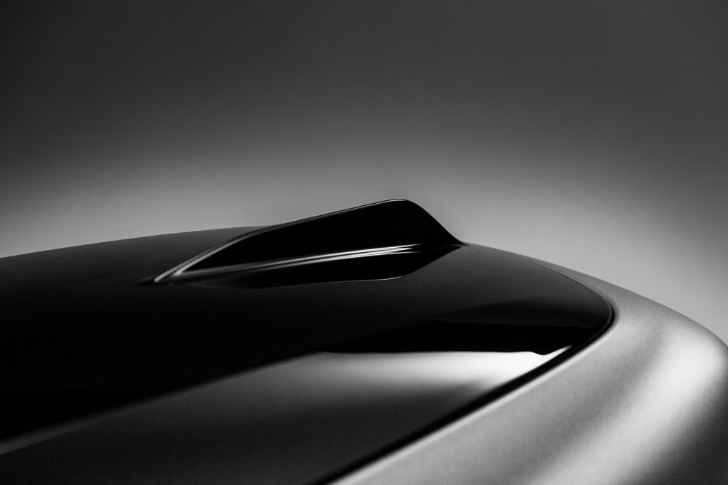 Mercedes-AMG Cars Now More Road Trip Friendly Thanks To New Roof Box ...