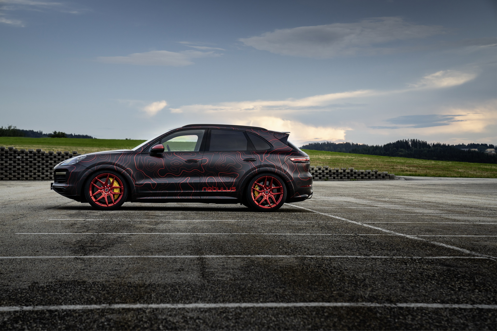 Nebulus Goes All Flashy On The Porsche Cayenne, Gives It 948 HP | Carscoops