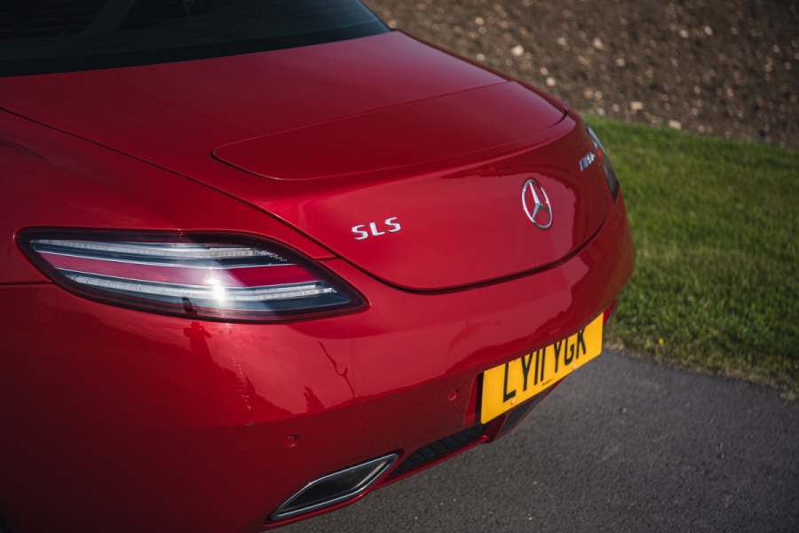 Low-Mileage Mercedes-Benz SLS AMG Looks Like It’s Ready To Fly | Carscoops