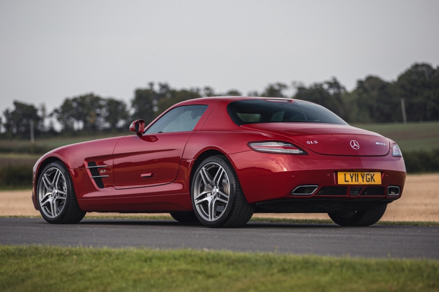 Low-Mileage Mercedes-Benz SLS AMG Looks Like It’s Ready To Fly | Carscoops