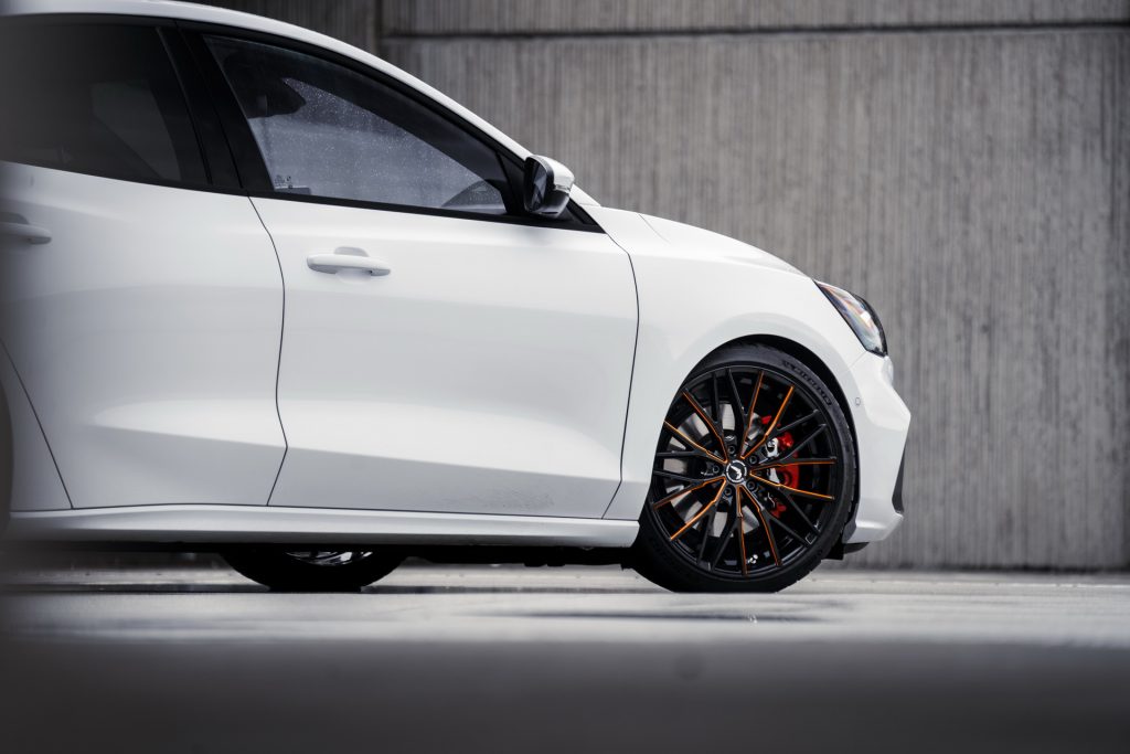 Tuned Ford Focus ST Goes For The Slammed Look, Do You Like It? | Carscoops