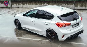 Tuned Ford Focus ST Goes For The Slammed Look, Do You Like It? | Carscoops