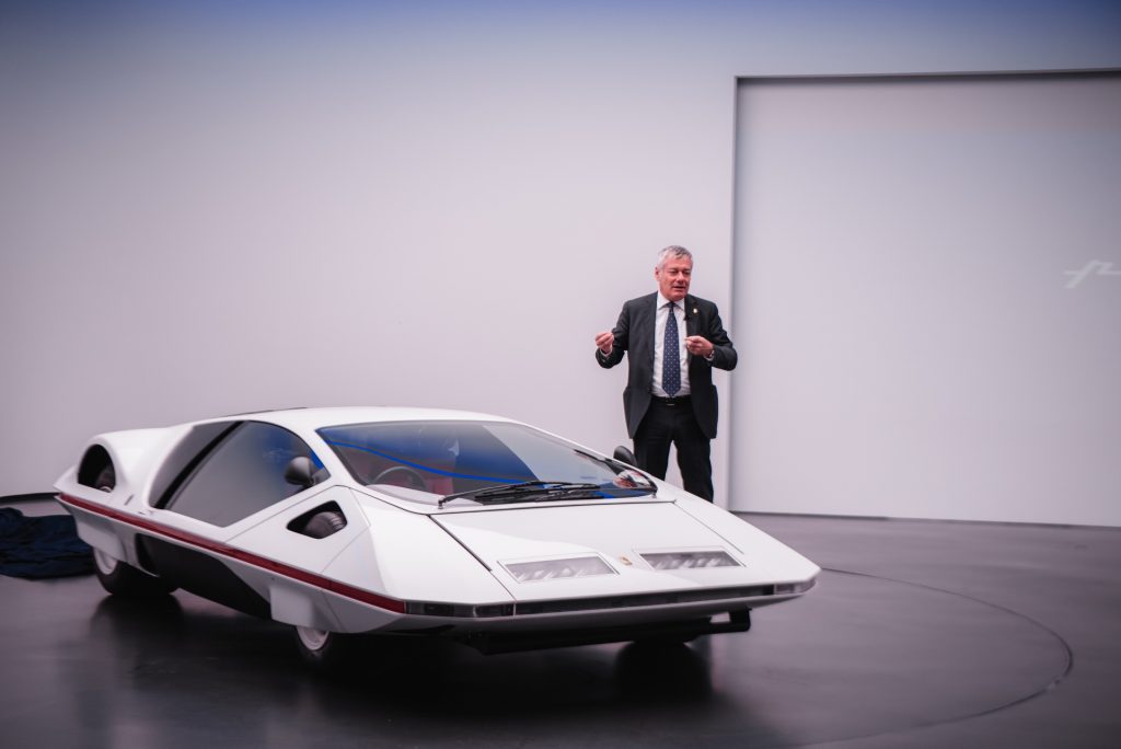 Innovative 1970 Pininfarina Modulo Concept Celebrated In Official Stamp ...