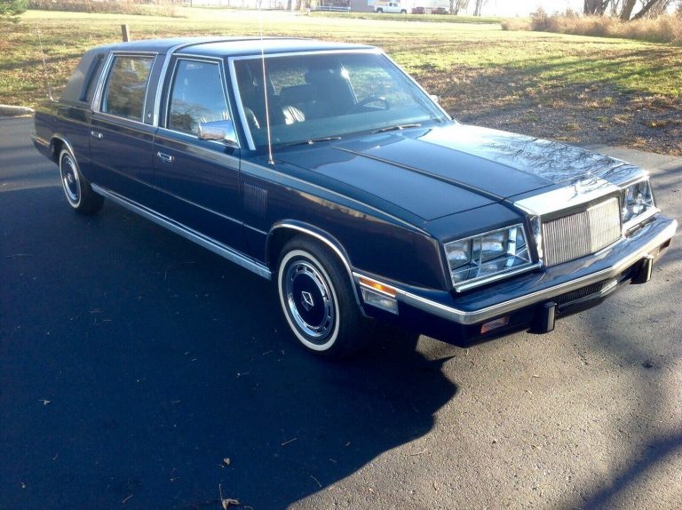 This 5k Mile Chrysler Executive Limousine Is The Ultimate K-Car And Can ...