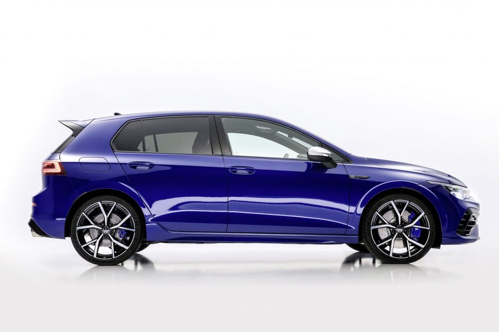 2022 VW Golf R Debuts With 315 HP, Torque Vectoring AWD, A Manual ...
