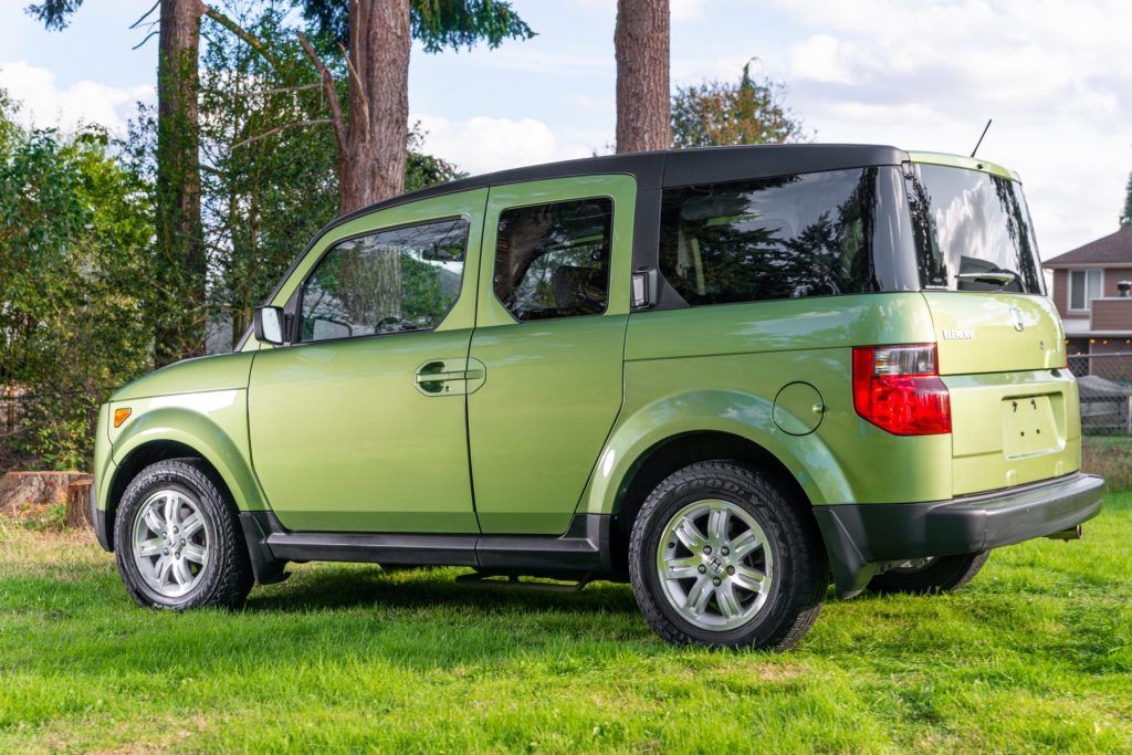 Say Again? A 2006 Honda Element Was Sold For $30,000 On Bring A Trailer ...