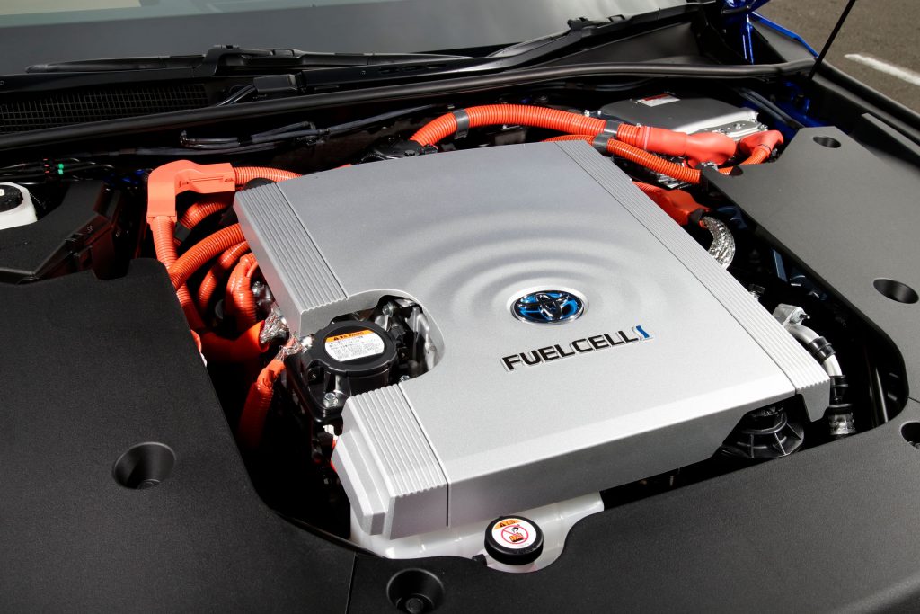 2021 Toyota Mirai Can Travel Nearly 400 Miles On A Tank Of Hydrogen ...