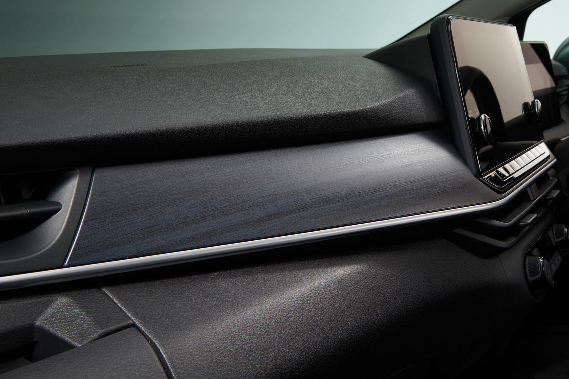 2021 Nissan Note e-Power AWD Is Ready For Winter In Japan | Carscoops