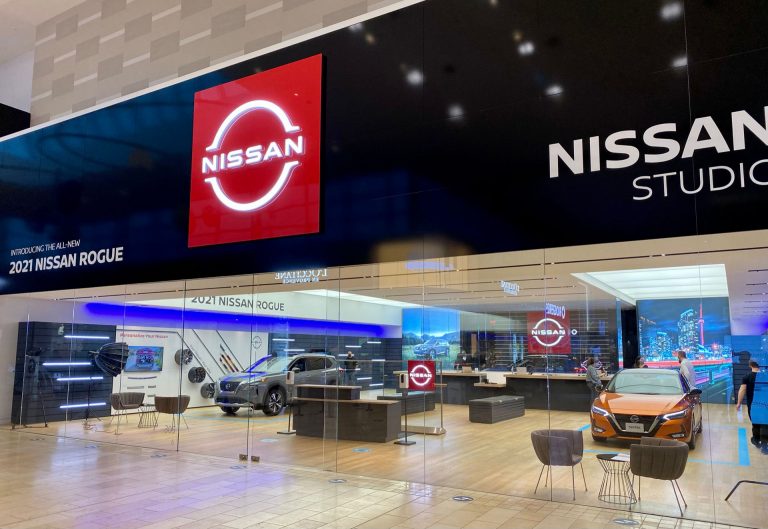 Nissan Studio Allows Canadians To Virtually Visit An Actual Dealership ...