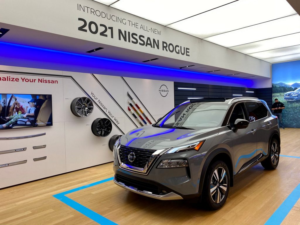 Nissan Studio Allows Canadians To Virtually Visit An Actual Dealership ...