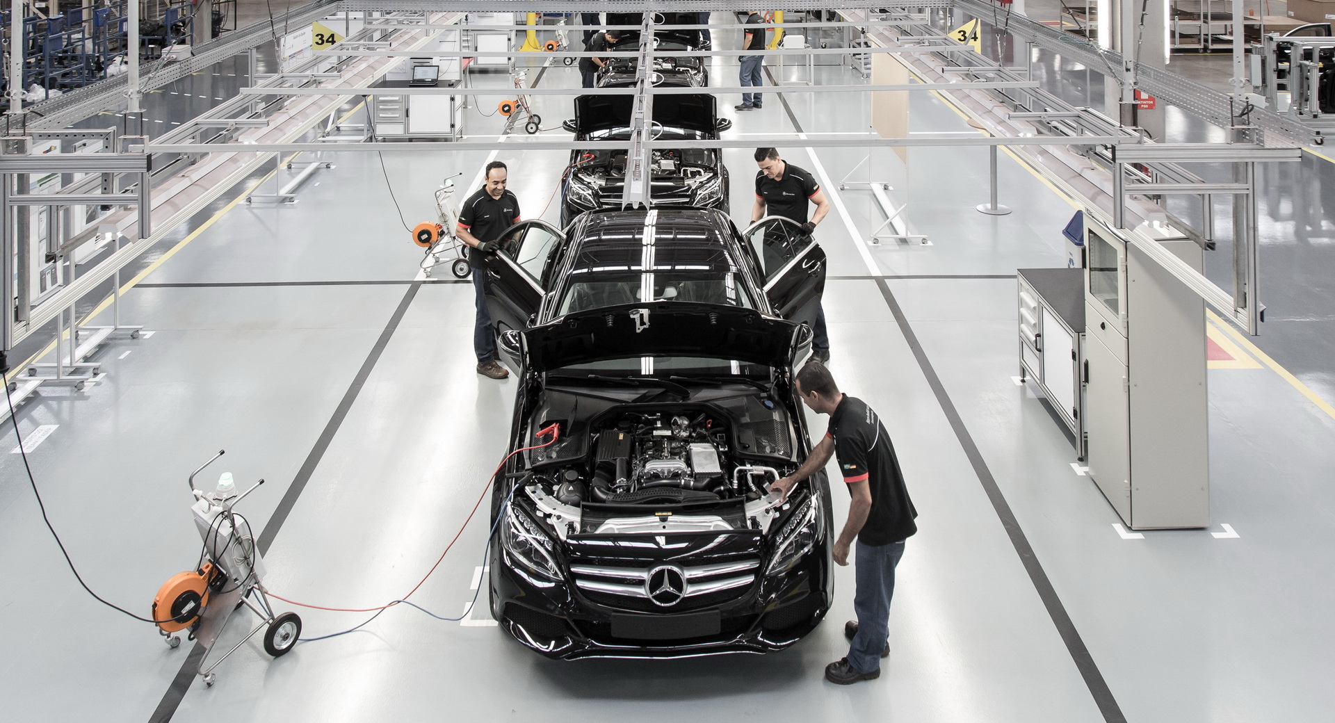Mercedes Shutting Down Passenger Car Production In Brazil Due To ...