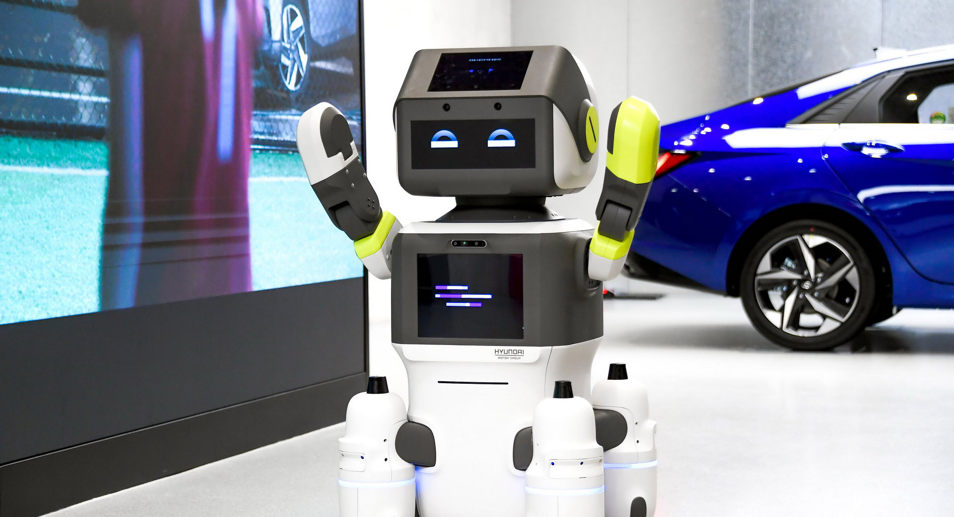 Wake Up Humans, The Robots Are Coming: Meet Hyundai’s DAL-e AI Customer ...