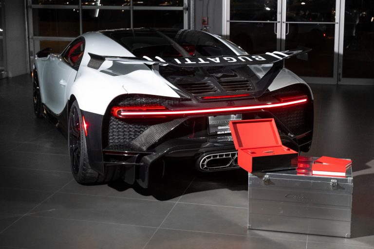 Quartz White Bugatti Chiron Pur Sport With Grey Carbon Accents Touches ...