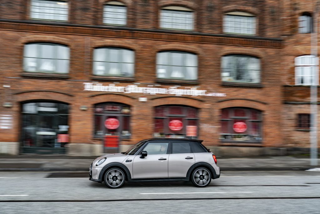 MINI’s Facelifted 5-Door Hatch Goes On Sale Across Europe | Carscoops
