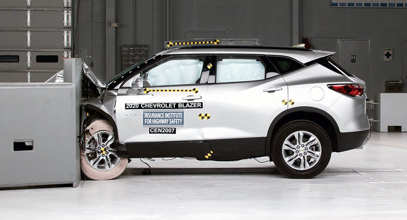 2021 Chevrolet Blazer Passes IIHS Crash Tests, Headlights Deny It A Top ...