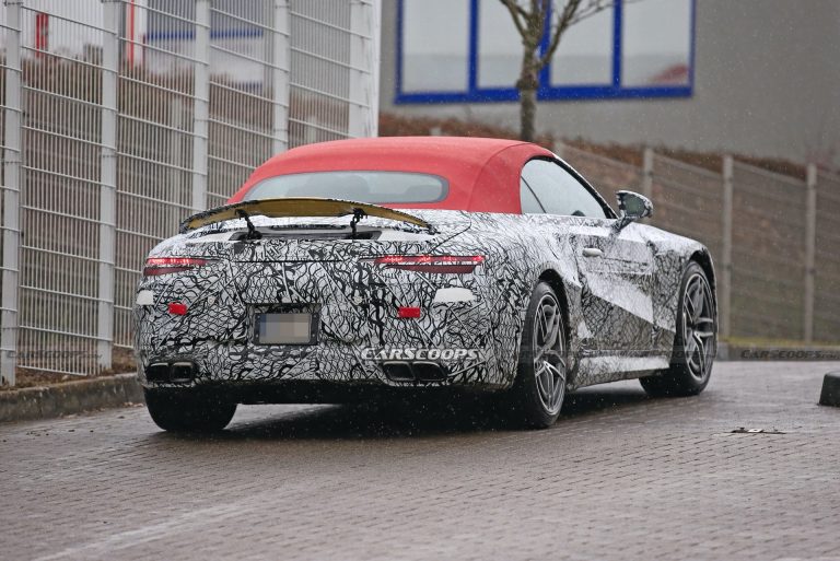 2022 Mercedes-AMG SL Shows Off Contrasting Red Roof In Latest Spy Shots ...