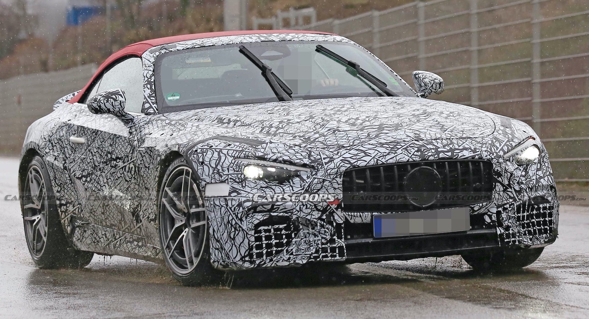 2022 Mercedes-AMG SL Shows Off Contrasting Red Roof In Latest Spy Shots ...