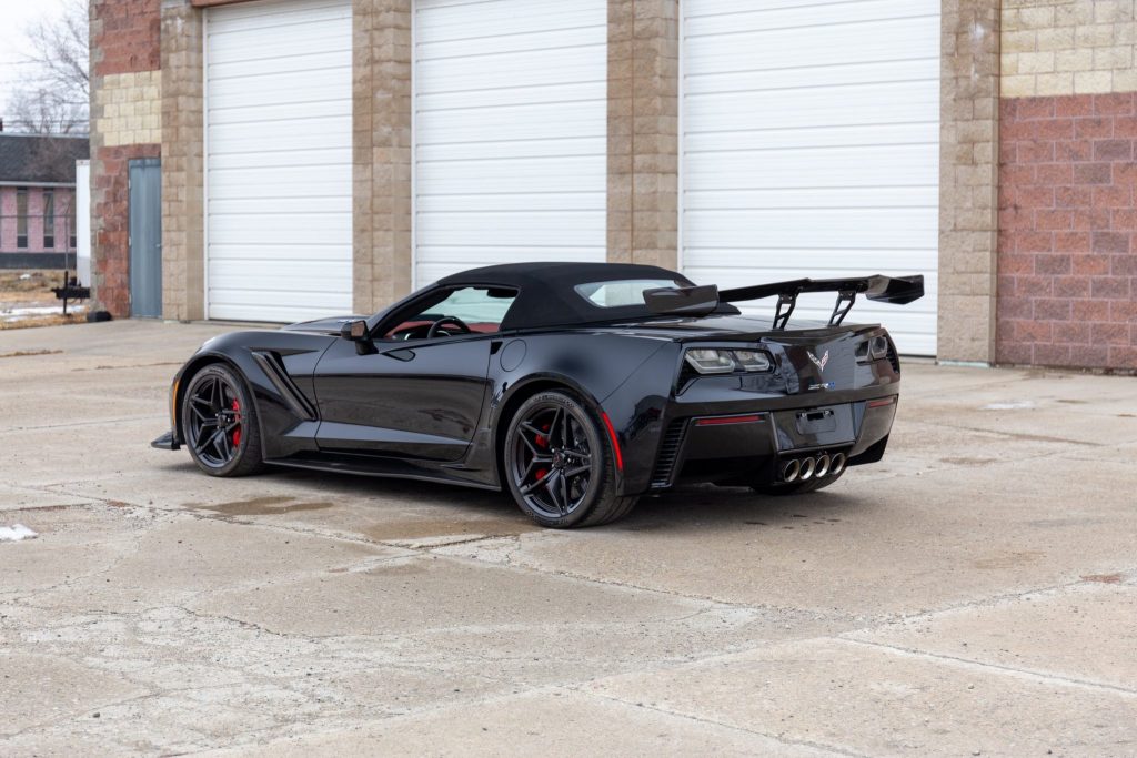 Take Over The Track With This Badass 2019 Corvette ZR1 Convertible ...