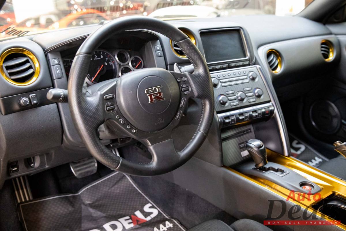 Gold Chrome 820 HP 2014 Nissan GT-R Goes For Over Half A Million ...
