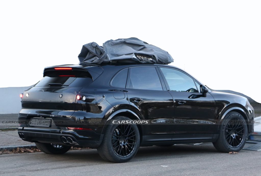 Porsche Cayenne Facelift Spied Testing With New Front And Rear Design ...