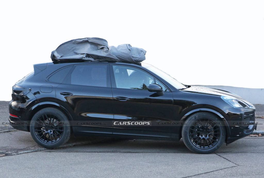 Porsche Cayenne Facelift Spied Testing With New Front And Rear Design ...