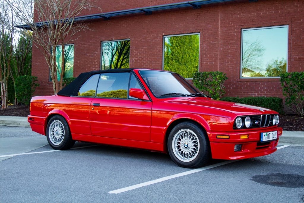 Live Out Your 90s Wall Street Broker Dreams With This Brilliant Red E30 ...