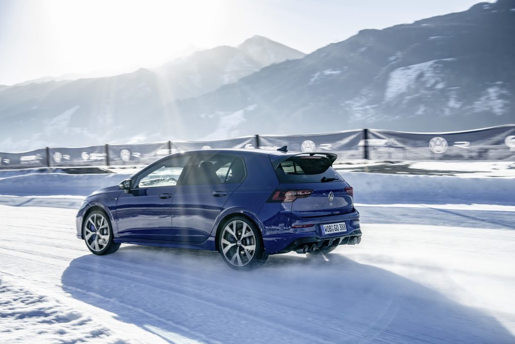 Don’t Buy A New VW Golf R Without The Performance Pack | Carscoops