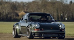Singer Has Built The First Customer Example Of The Gorgeous Porsche 911 ...