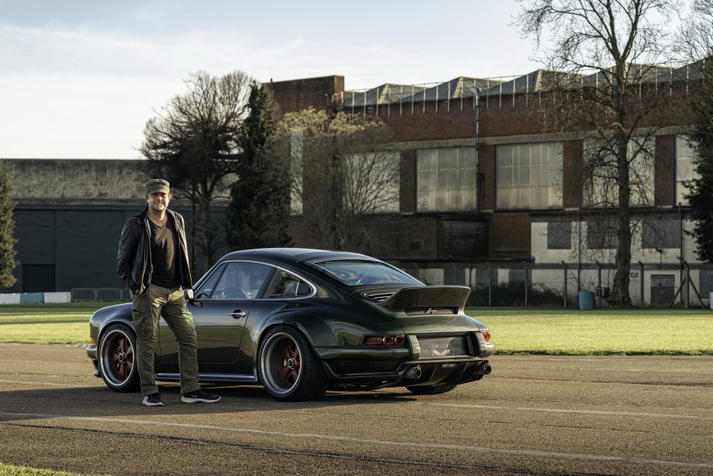 Singer Has Built The First Customer Example Of The Gorgeous Porsche 911 ...