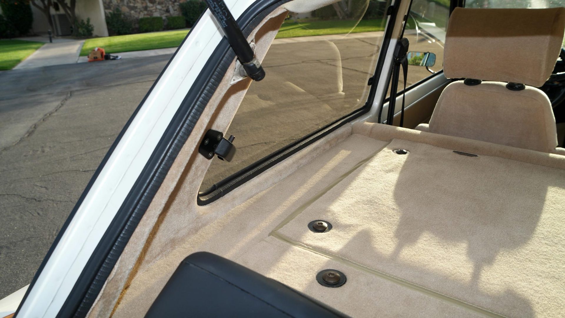 This Renault 5 Turbo 2 RWD Hot Hatch Hides A 13B Rotary Surprise ...