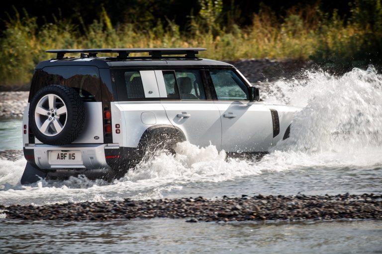 Land Rover Defender Wins 2021 Women’s World Car Of The Year Trophy ...