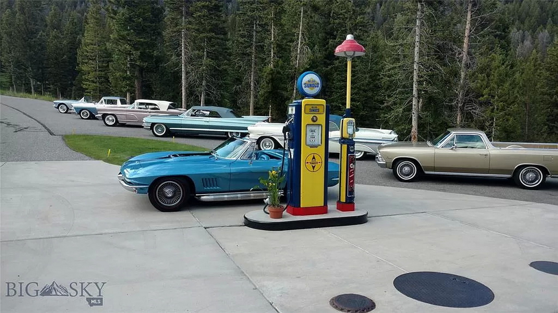 This Montana Mansion Comes With A Dyno And Enough Parking For 72 Cars ...