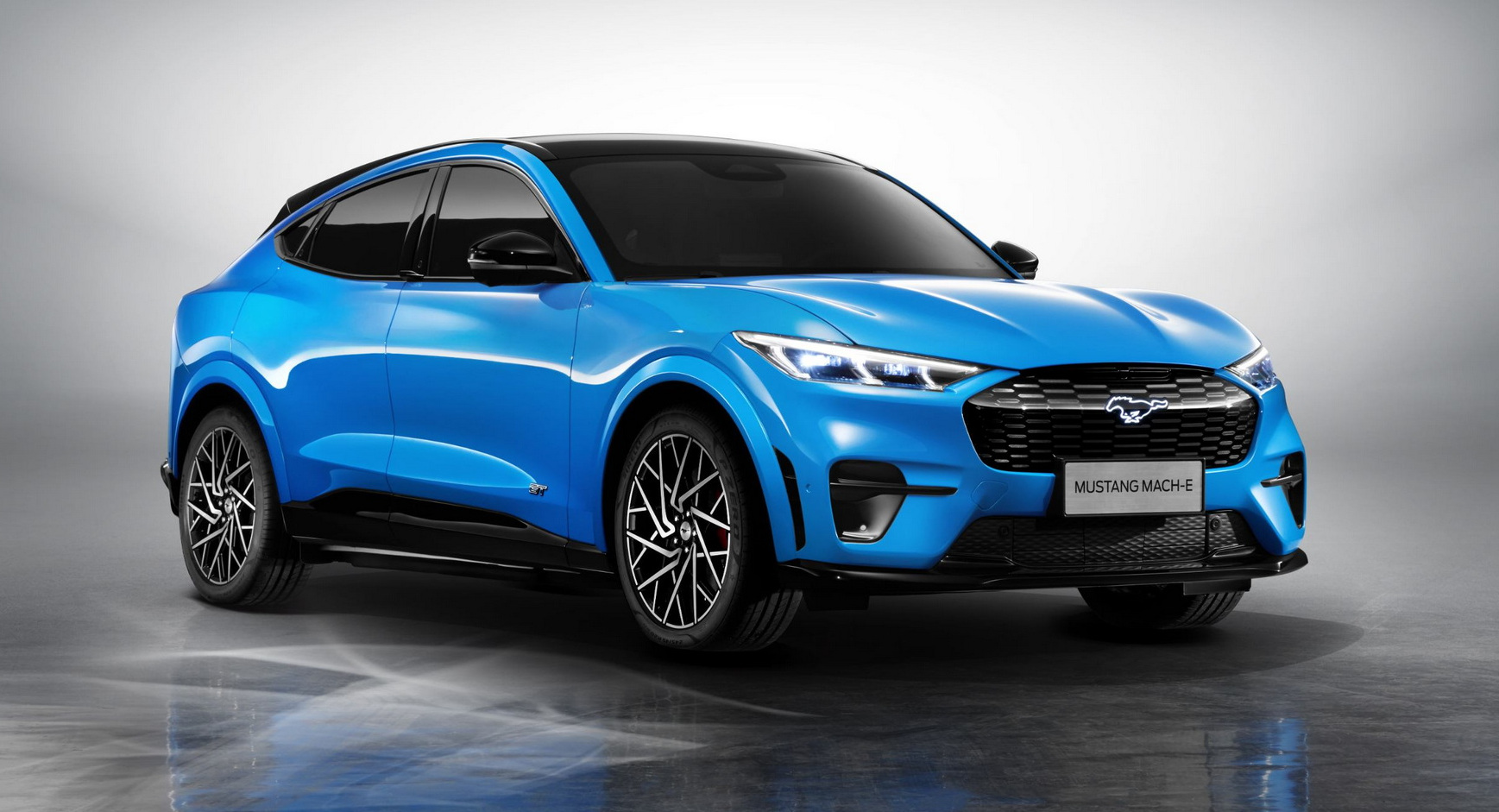 ford-mustang-mach-e-owner-reports-abuse-death-threats-from-tesla-fans