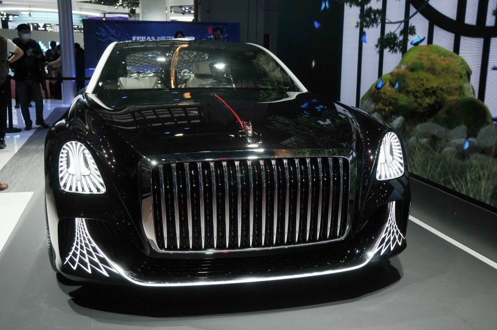 The Hongqi L-Concept Is A Chinese Limo With A Chandelier And No ...