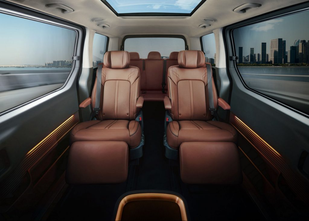 New Hyundai Staria Fully Revealed As A Bold Minivan For The Modern Age ...