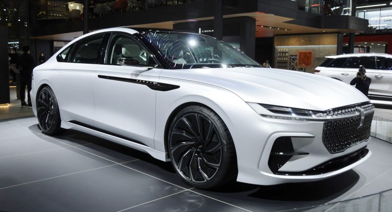 Lincoln Keeps Sedans Alive With Zephyr Reflection Concept In China ...