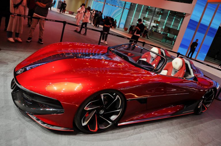 MG Cyberster Electric Roadster Concept Does 0-62 In 3 Sec, Has 500 Mile ...