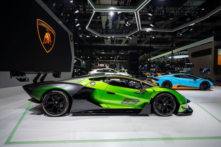 Lamborghini Essenza SCV12 Track-Only Supercar Wows Chinese Audience ...